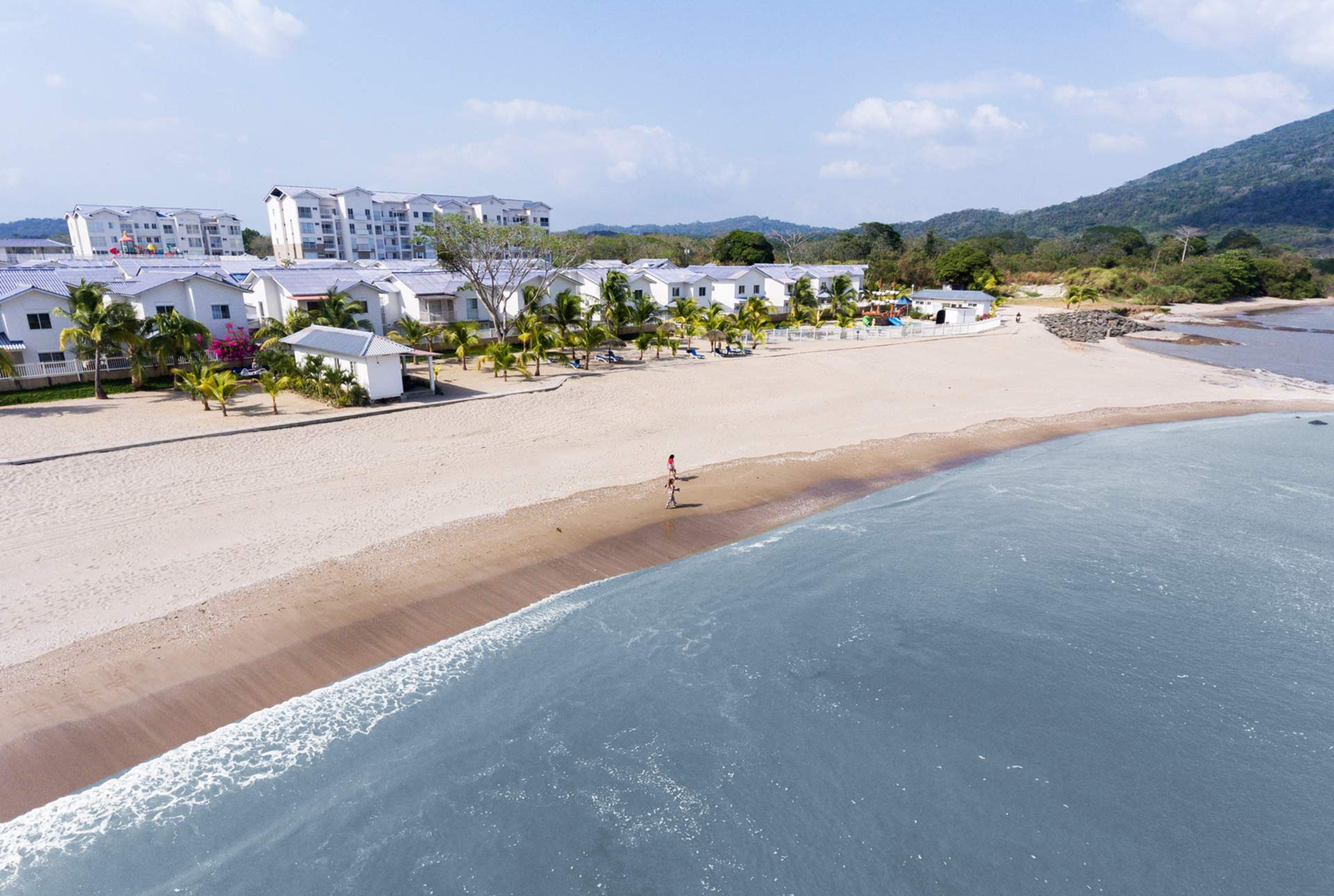 Cómo elegir la propiedad ideal en Playa Dorada